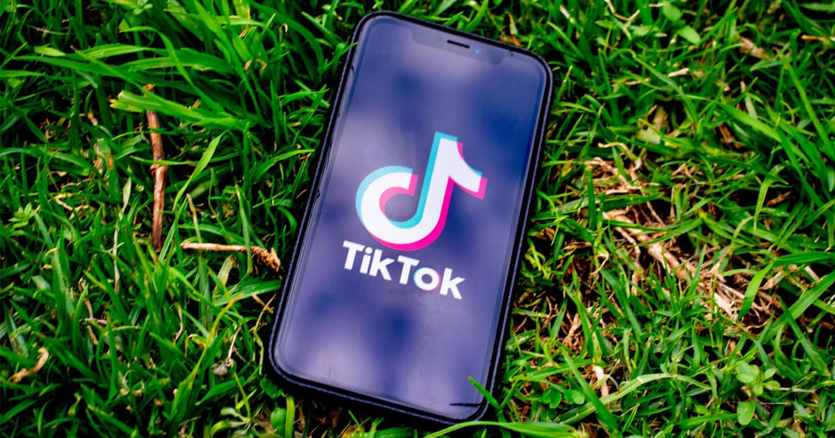 Guide to writing songs 'with fans' on TikTok - Hypebot